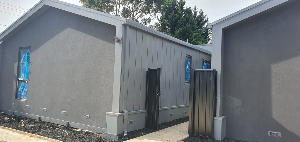 Colorbond interlocking panels – Melbourne Roof Plumbing